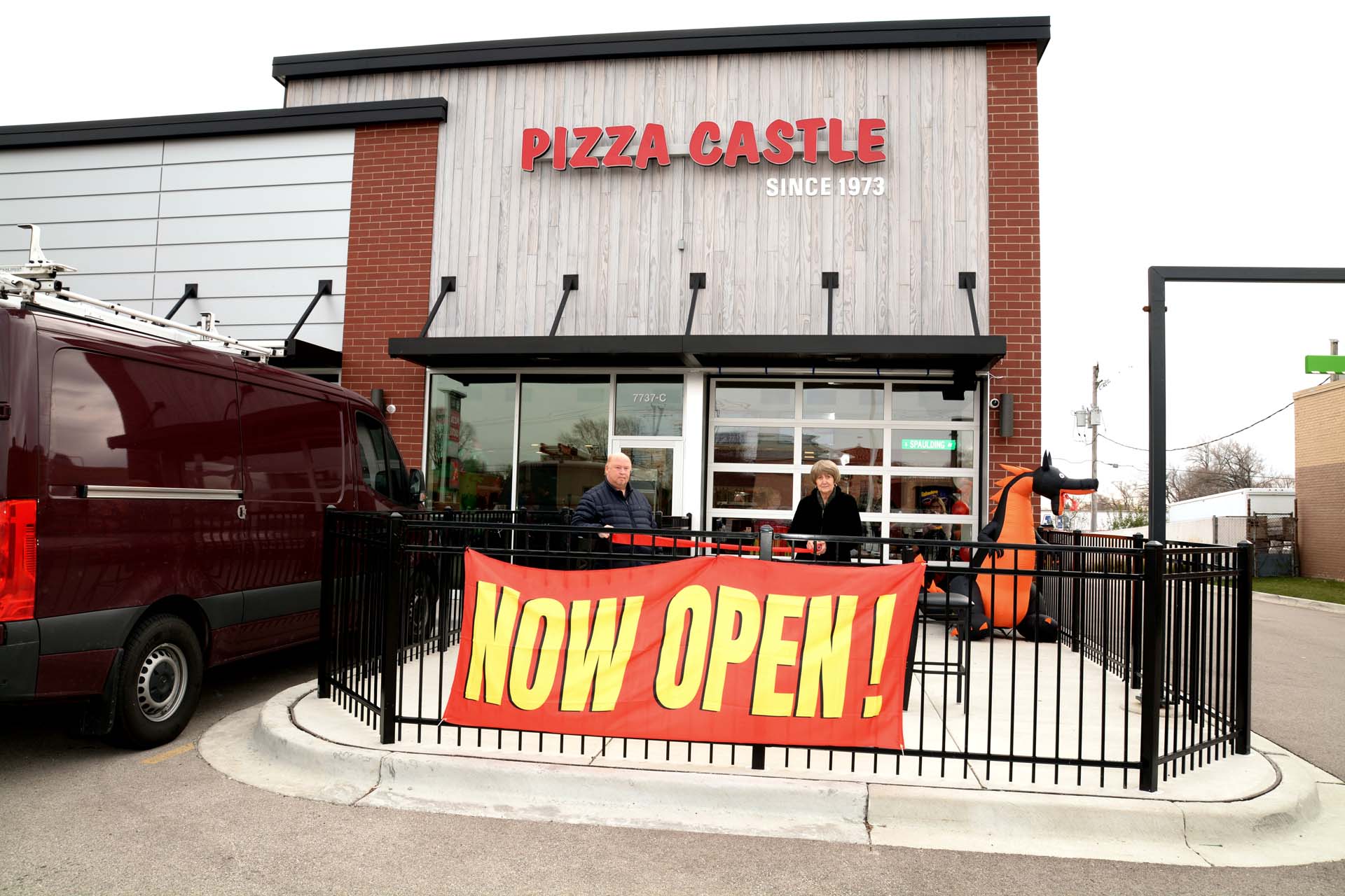 Comings & Goings: Pizza Castle now open in Hickory Hills - Southwest ...