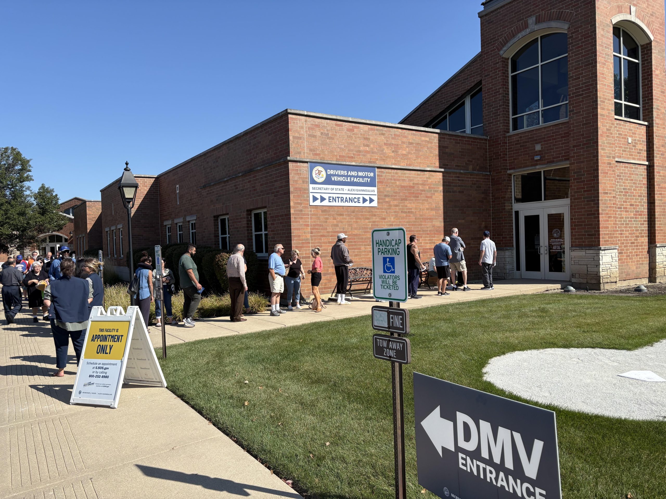 Orland Park reluctantly agrees to provide plowing at new DMV office ...