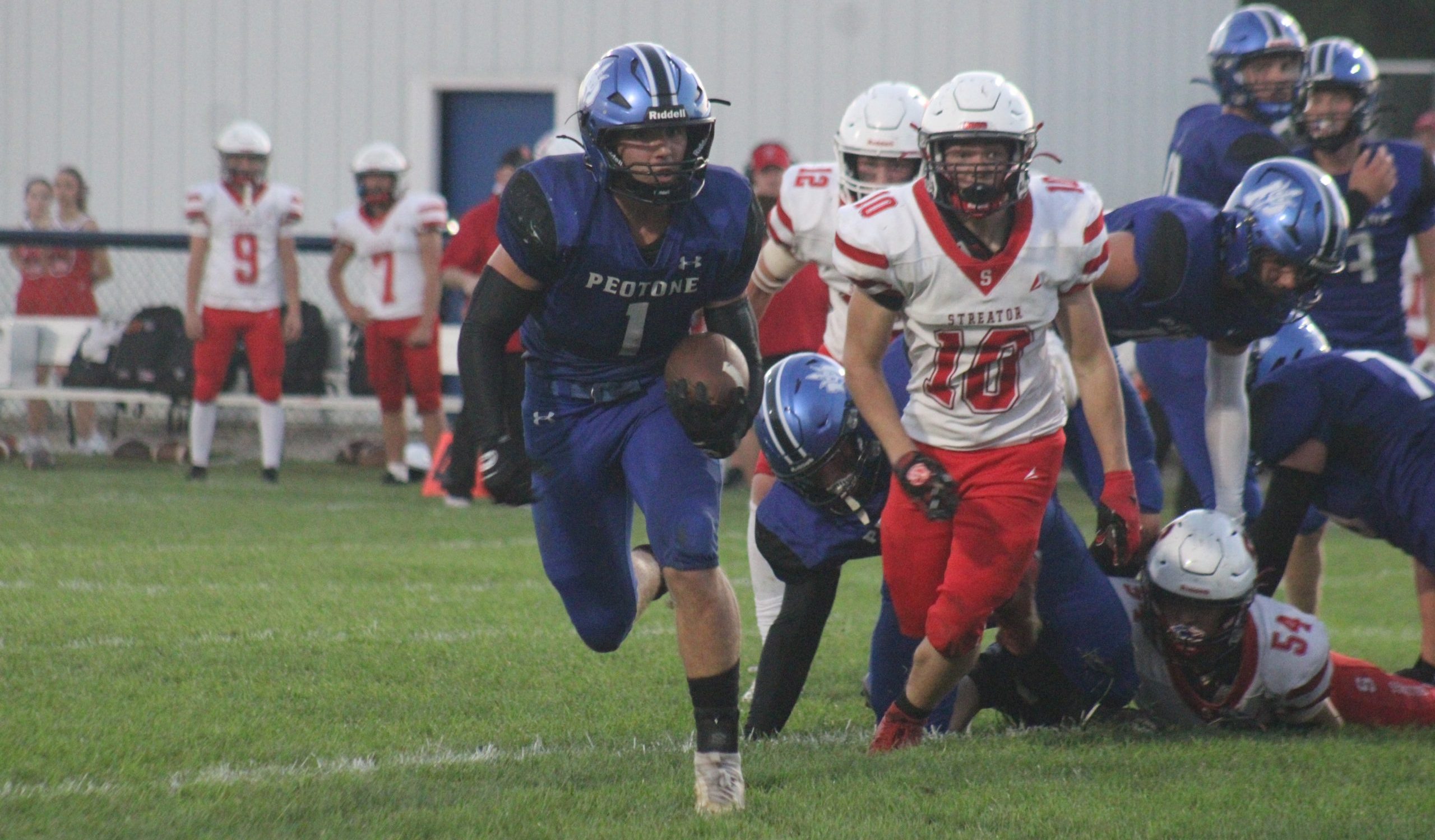 Vedette football roundup: Peotone cruises past Streator - Southwest ...
